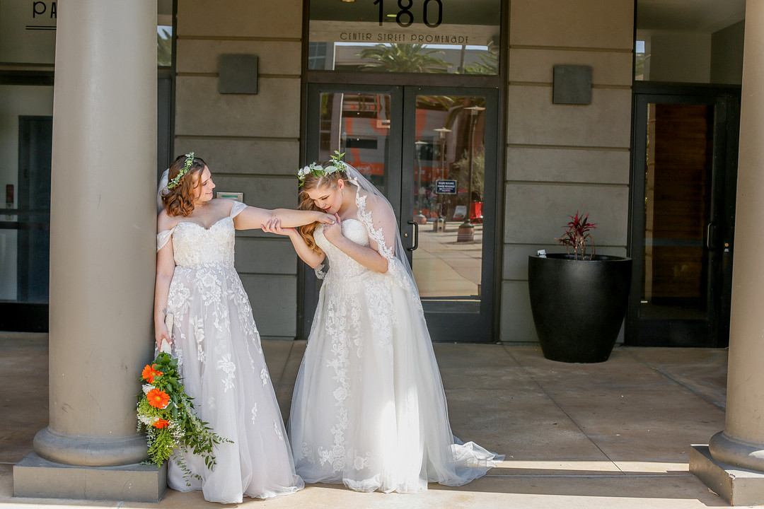 Alyssa & Natalie - LGBT Weddings | Gay WeddingsLGBT Weddings | Gay Weddings